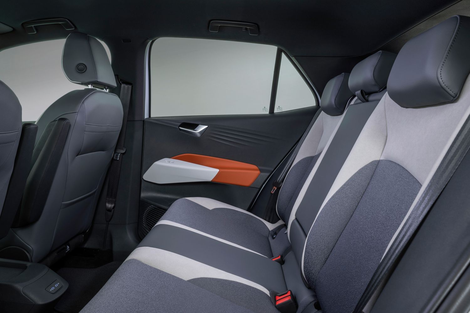 VW ID3 Practicality and Boot Space | Electrifying