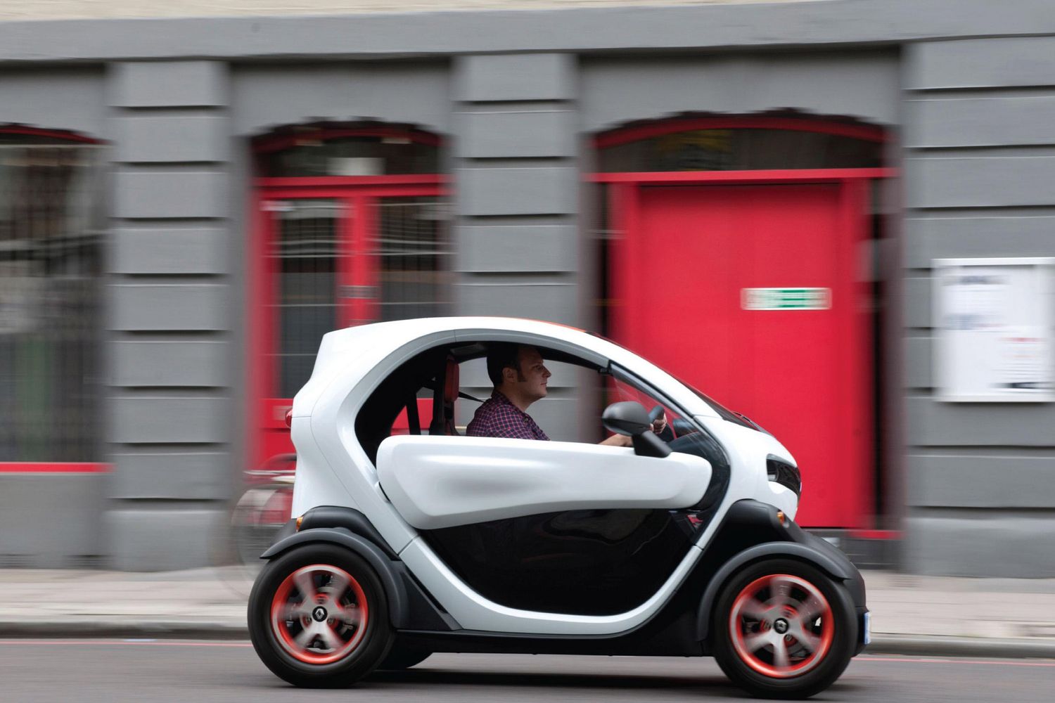 Renault Twizy Review and Buyers Guide | Electrifying