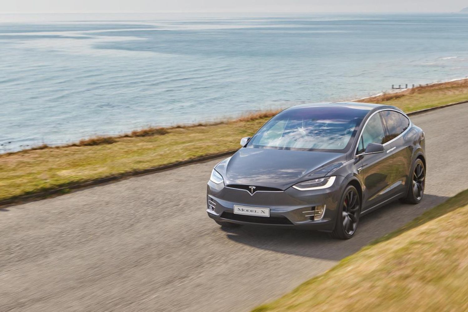 Tesla Model X Price and Specification | Electrifying.com