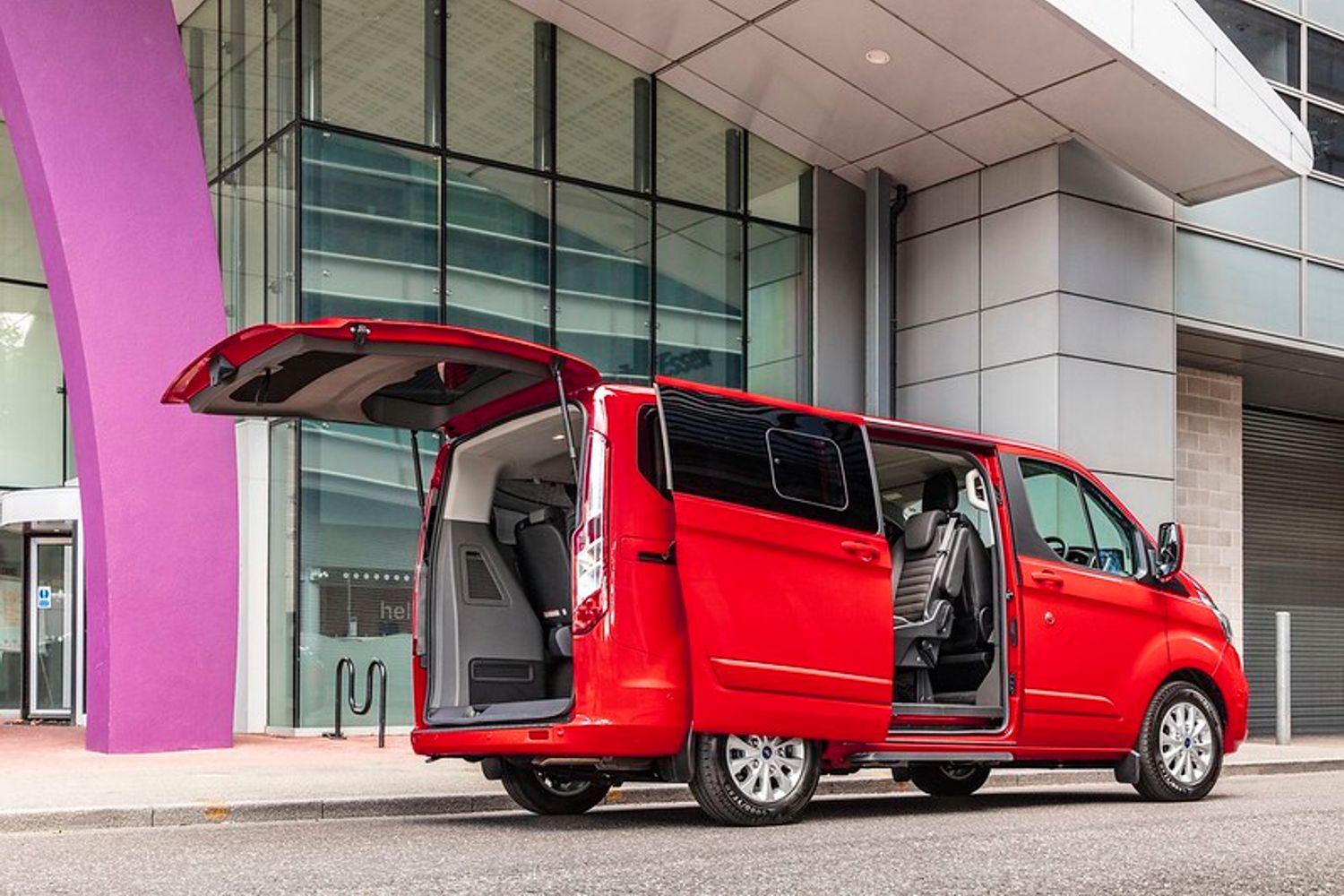 Ford Transit PHEV Practicality and Boot Space | Electrifying