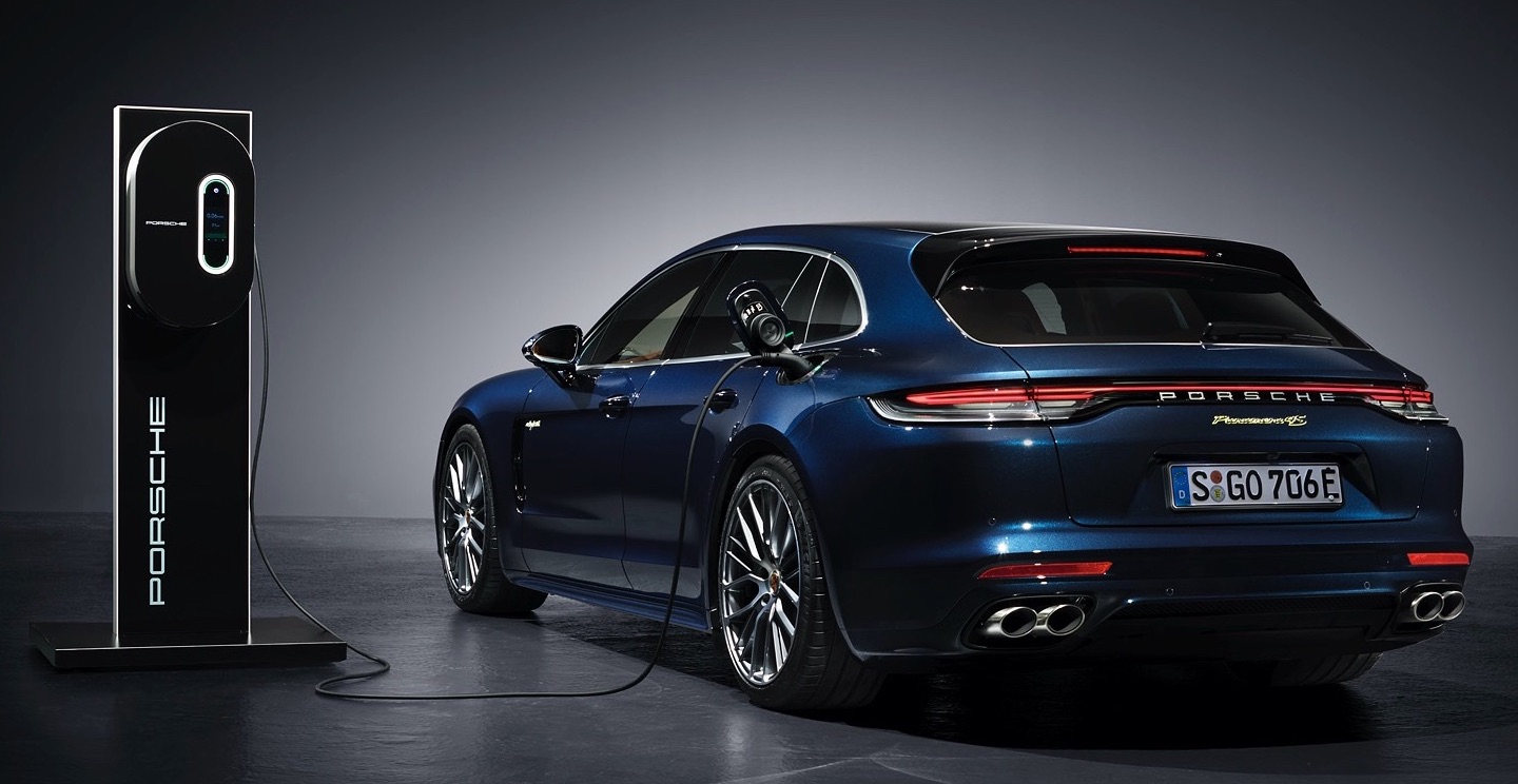 More Power For Pioneering Porsche Panamera Phev | Electrifying