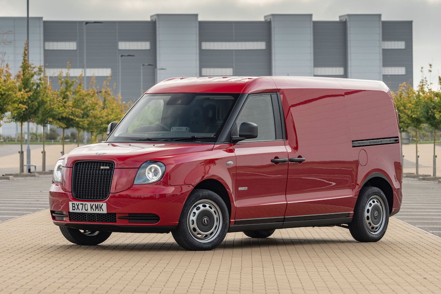 LEVC VN5 PHEV Review | Electrifying