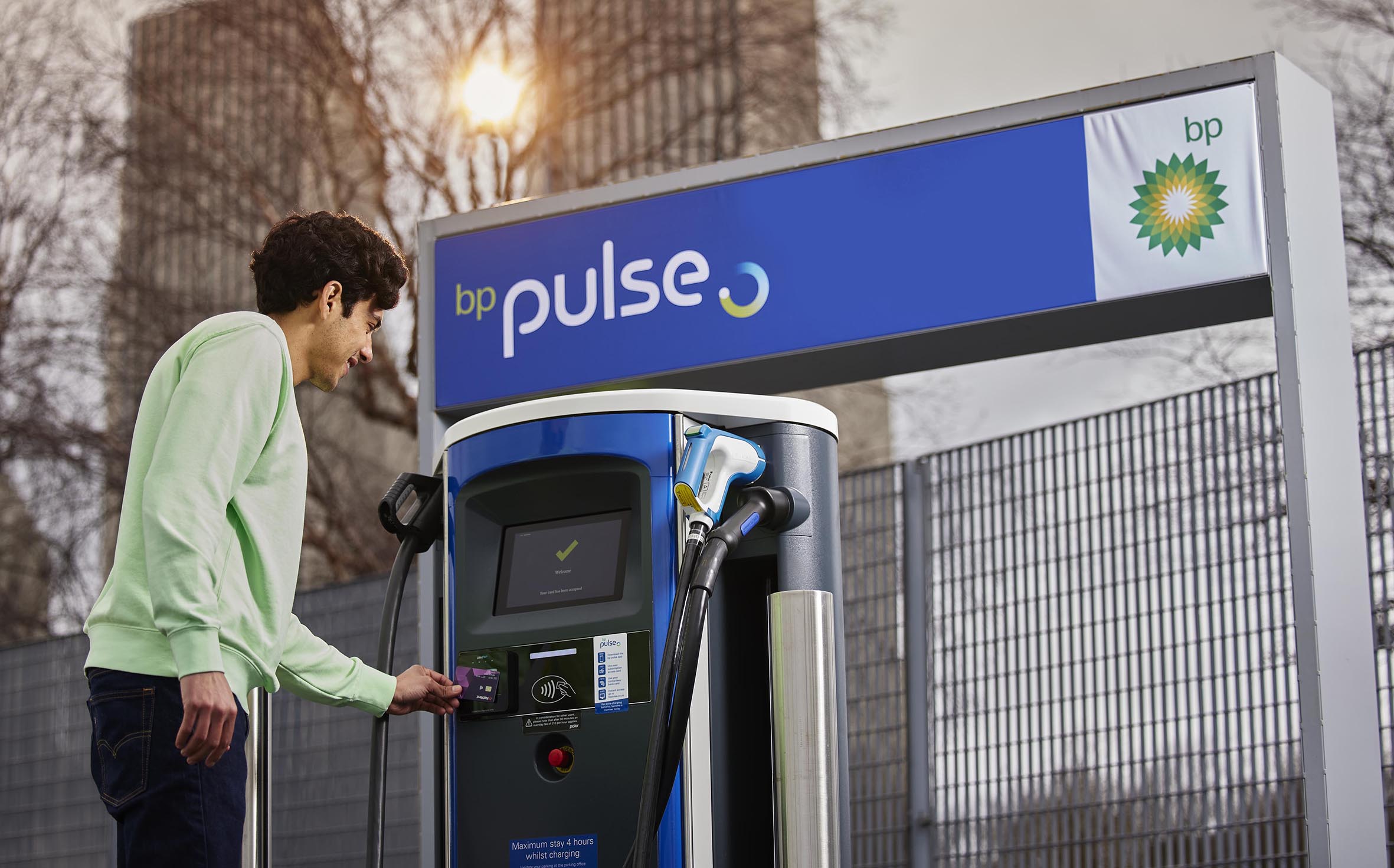 bp pulse Charging Stations - Network Guide | Electrifying