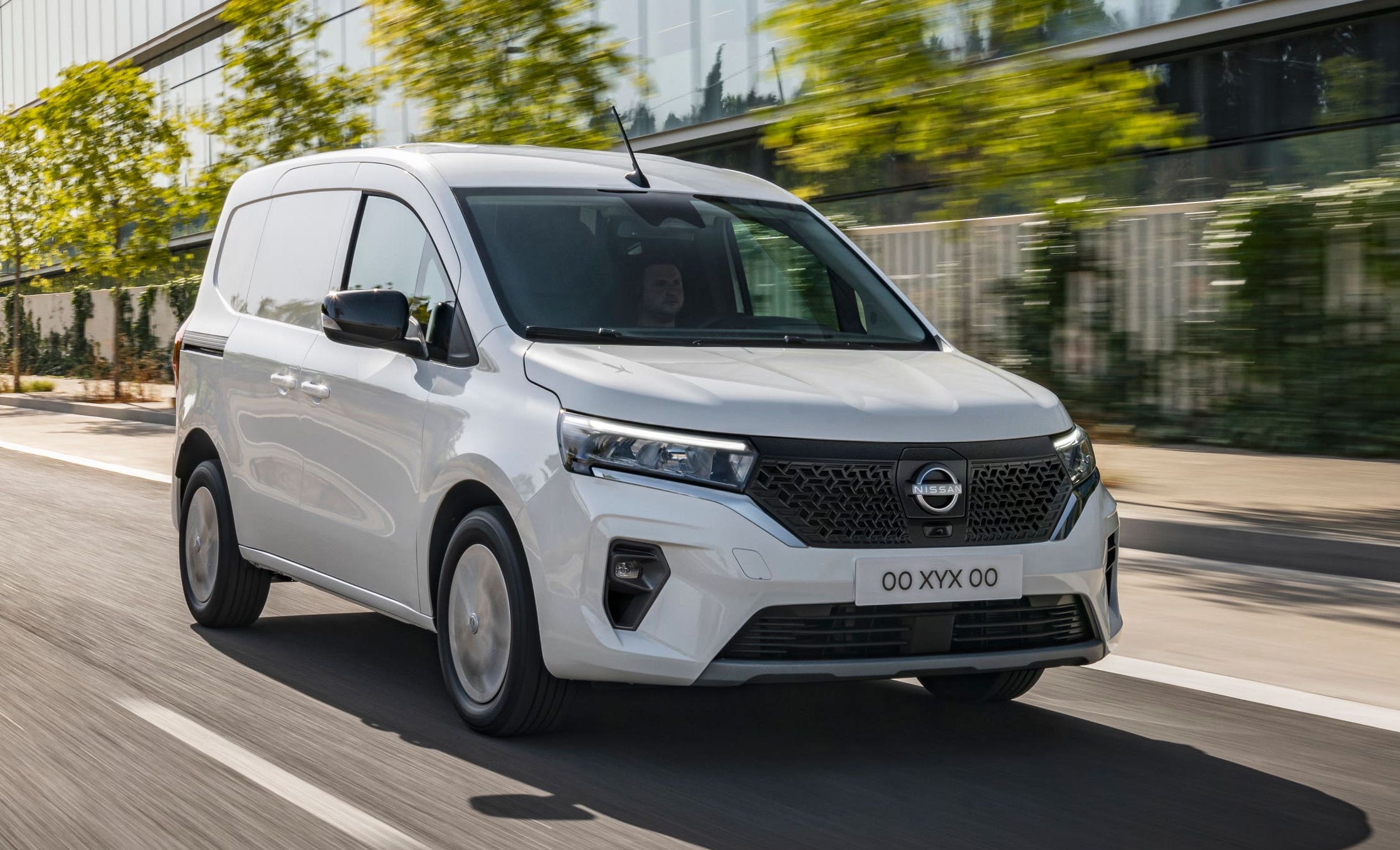 Nissan's new electric van revealed
