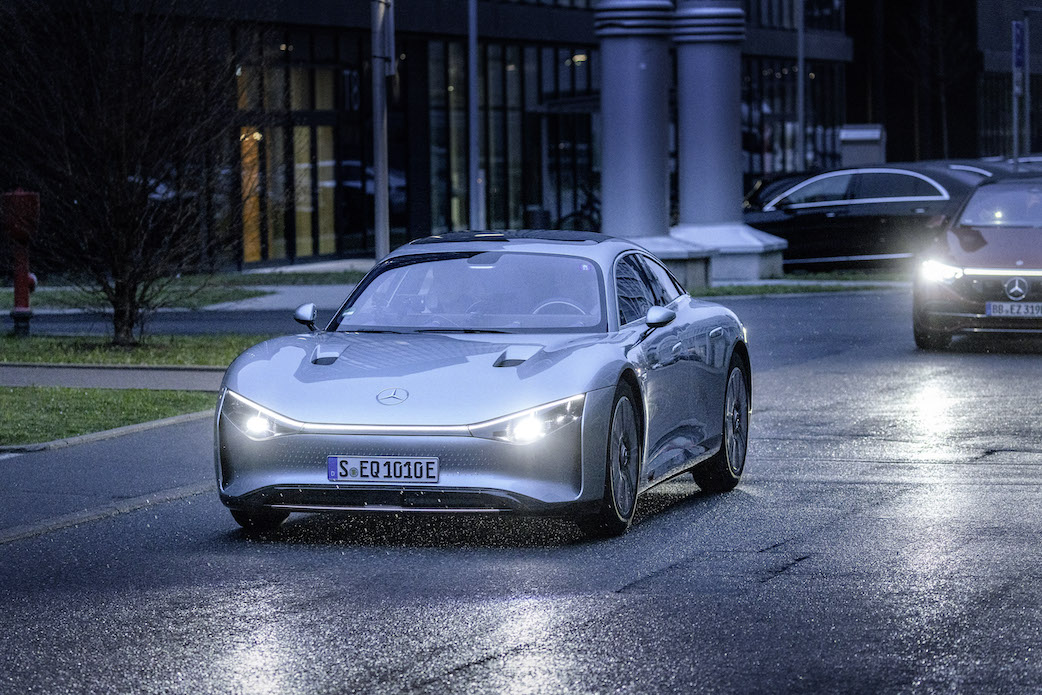 Mercedes electric car goes 1,000km on a charge | Electrifying