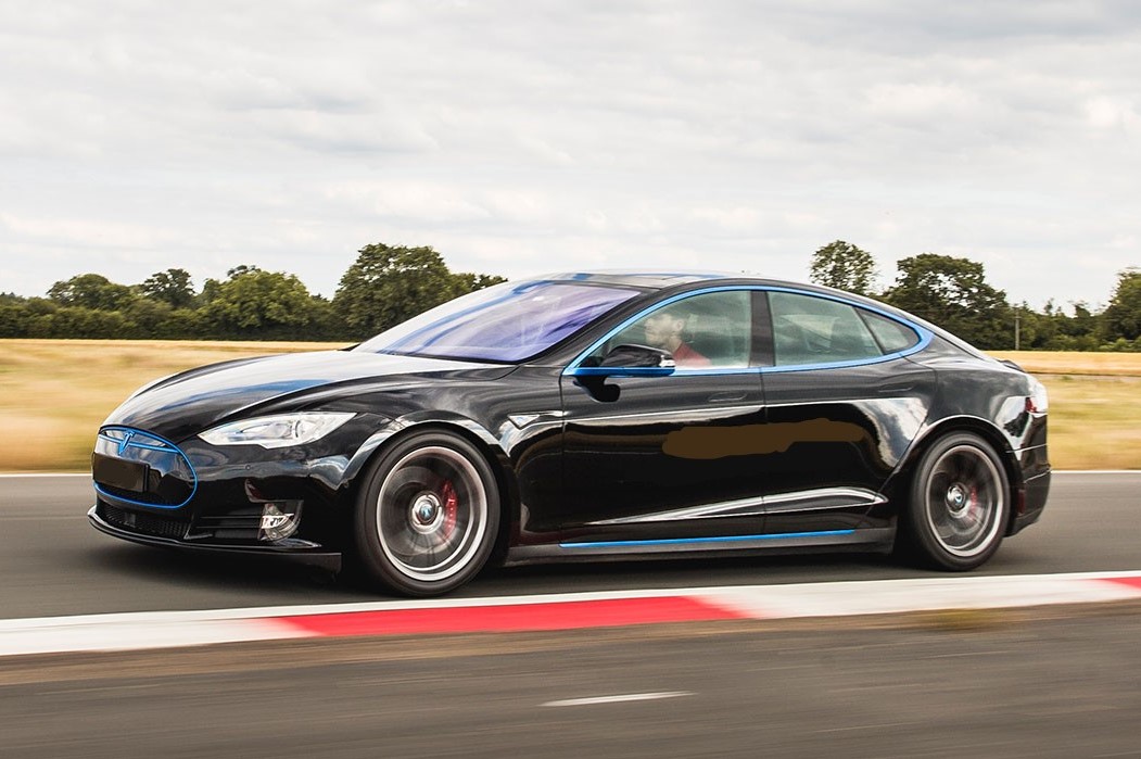 Tesla track day demand leaps | Electrifying