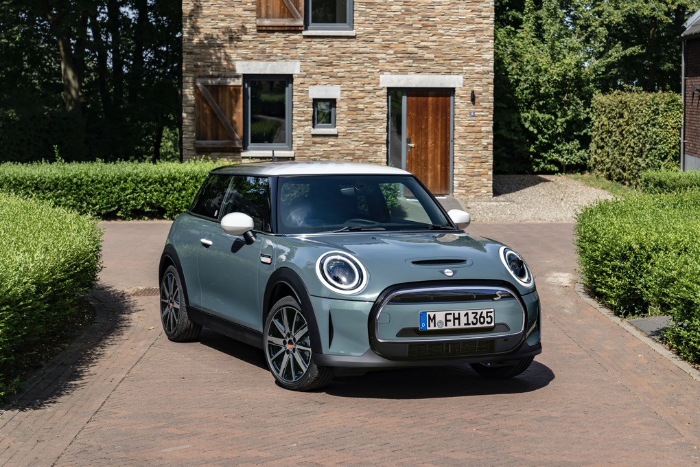 New MINI special edition adds colour to the range