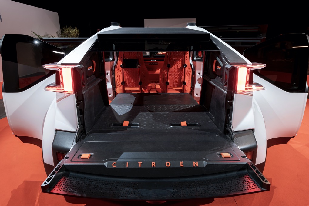 Citroen Oli Review and Buyers Guide | Electrifying.com