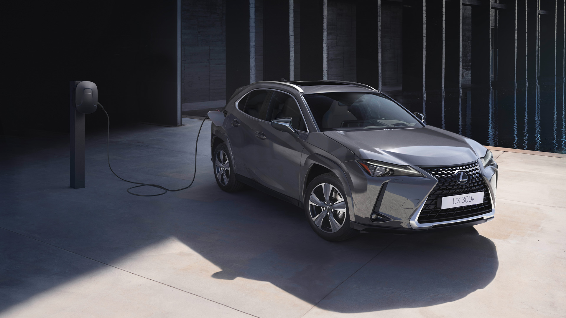 Lexus to upgrade UX300 with 40% more range