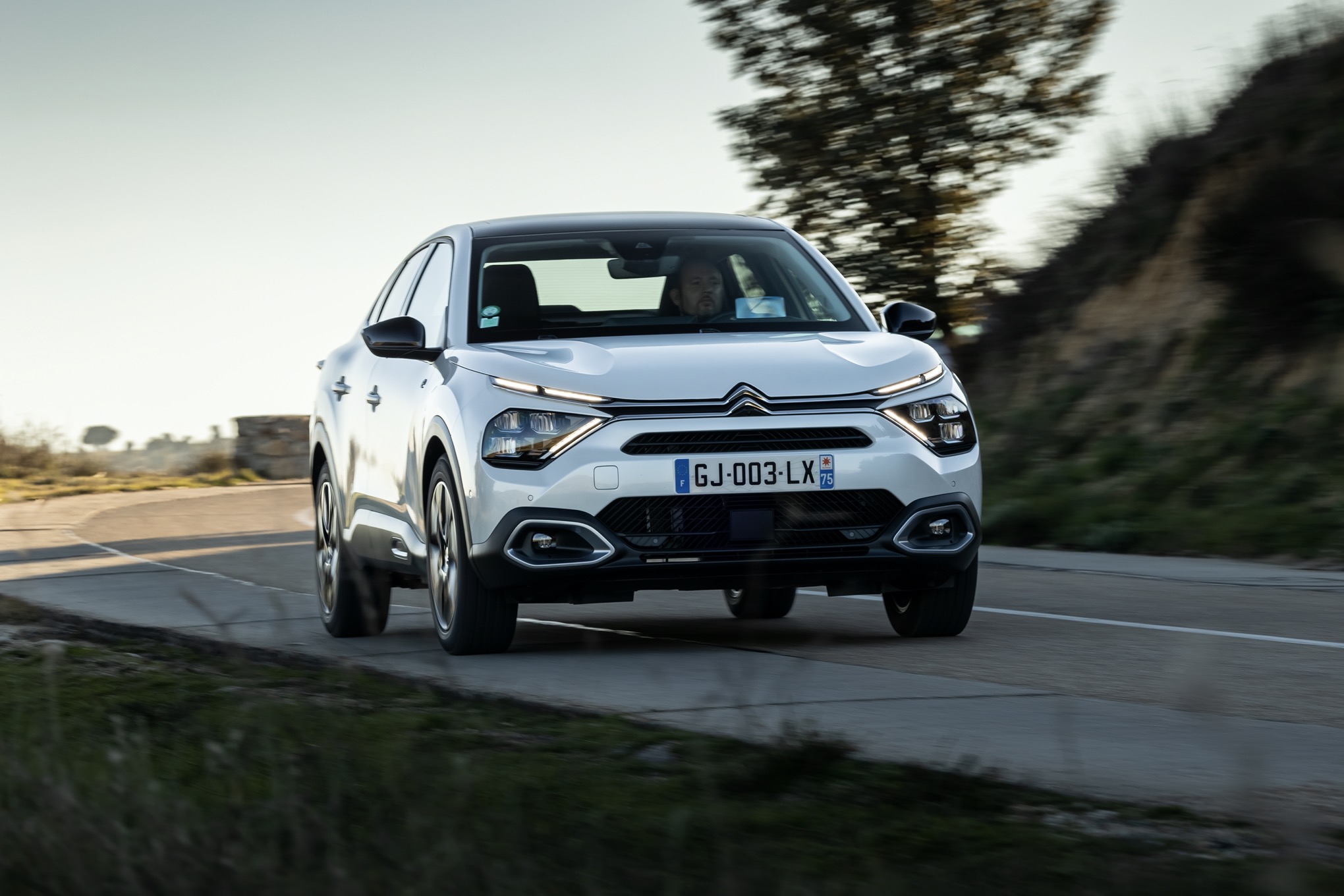 Citroen e-C4 X Review | Electrifying.com