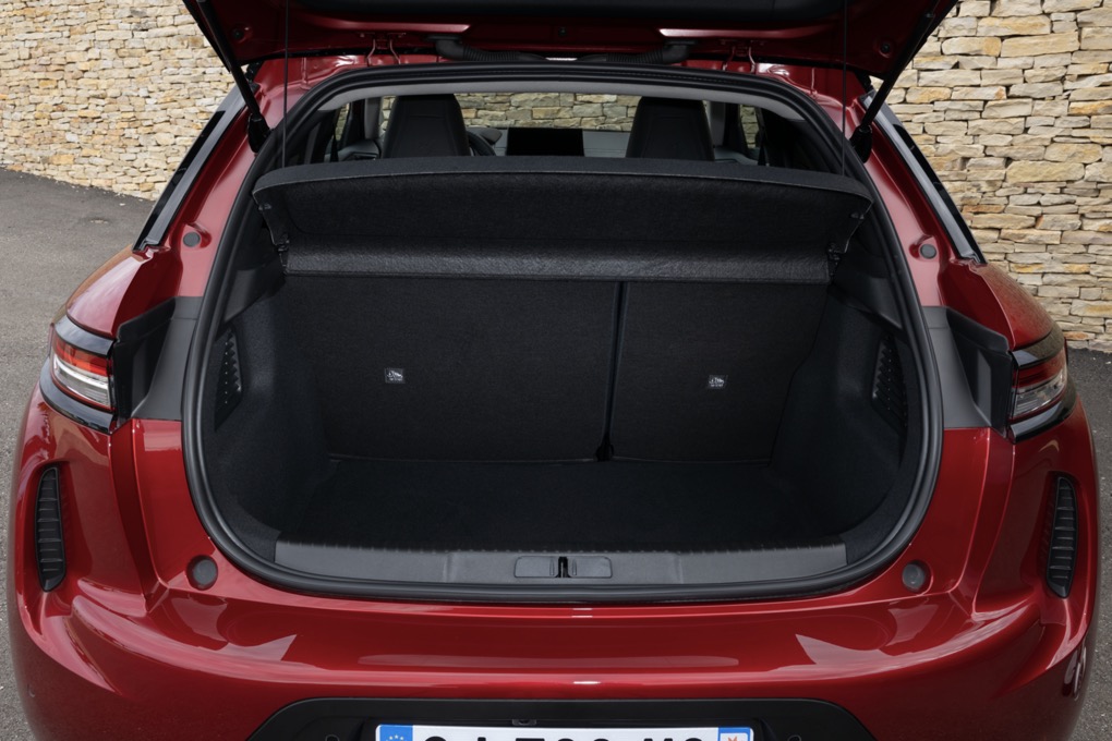 DS3 Crossback E-Tense Review and Buyers Guide | Electrifying