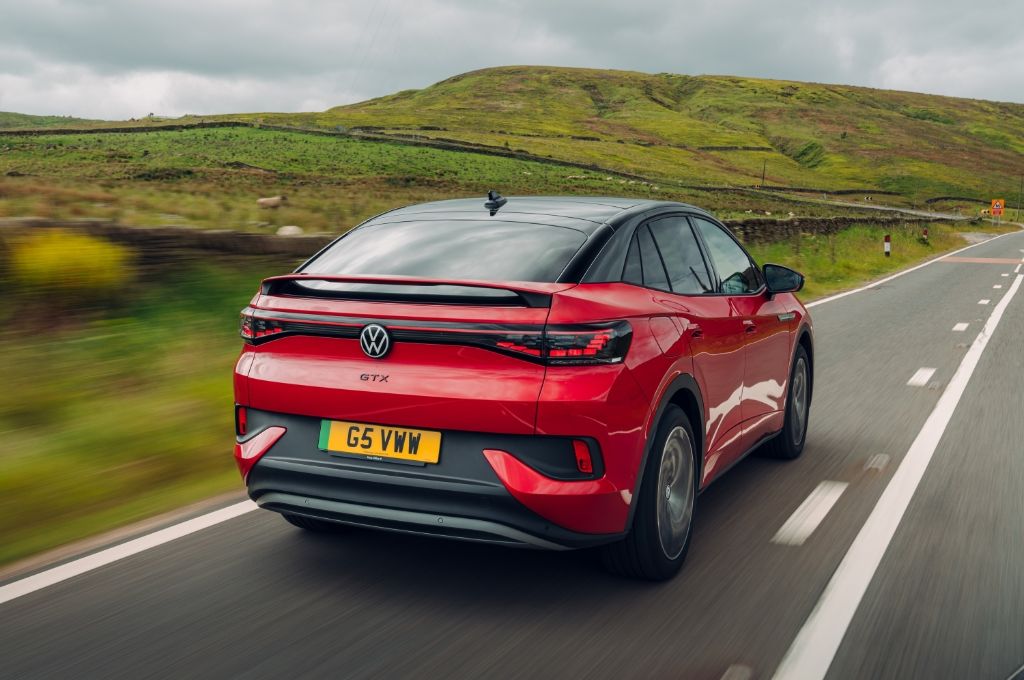 Volkswagen ID5 Practicality, Boot Space, Interior & Technology ...