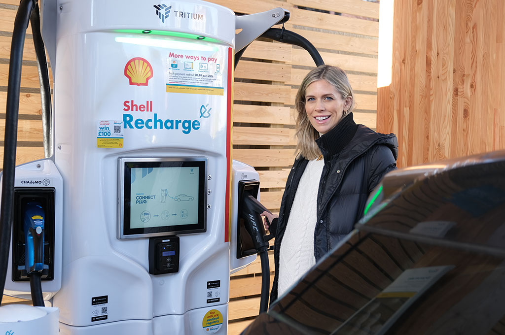 How to charge your electric car at a Shell Recharge station