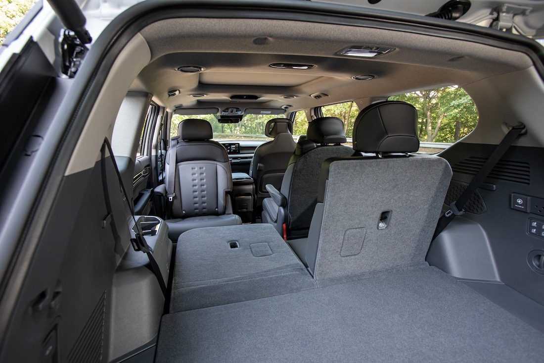 Kia EV9 Review and Buyers Guide | Electrifying.com