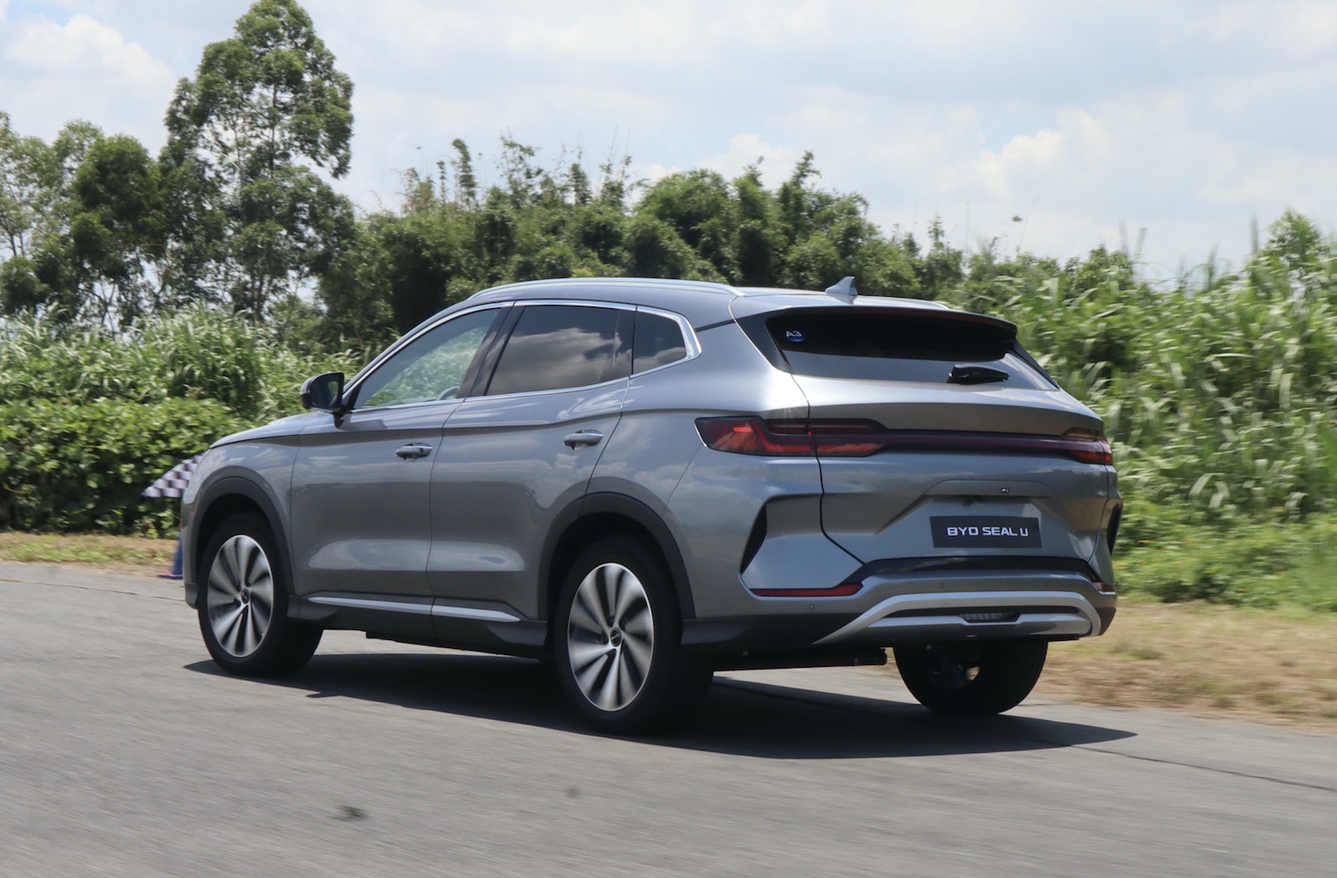 BYD Seal U Review and Buyers Guide 2024 | Electrifying.com