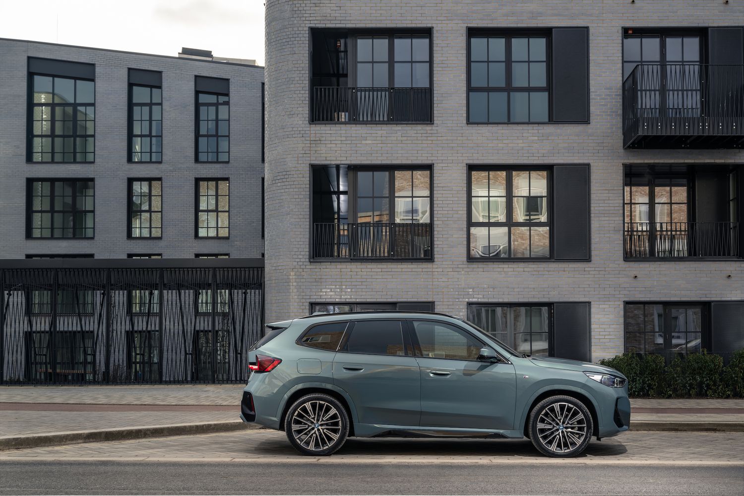 BMW iX1 Range Review 2022 | Electrifying.com