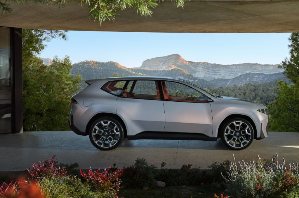 BMW Vision Neue Klasse 2024 Preview | Electrifying.com