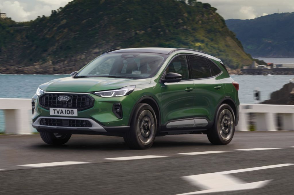 New 2024 Ford Kuga PHEV Preview Electrifying