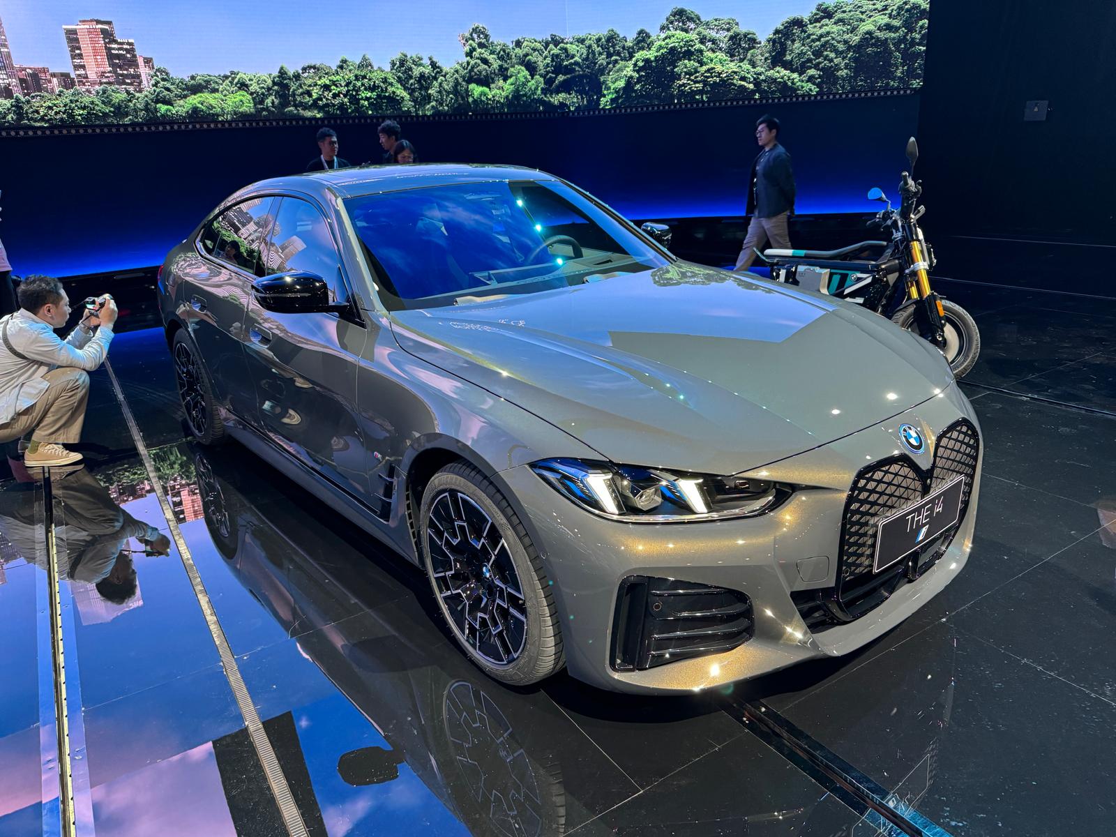 BMW gives i4 electric saloon a mid-life update | Electrifying.com