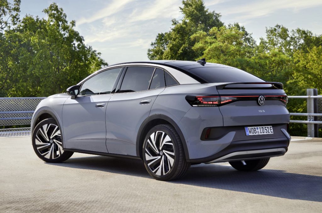 Volkswagen ID5 Practicality, Boot Space, Interior & Technology ...