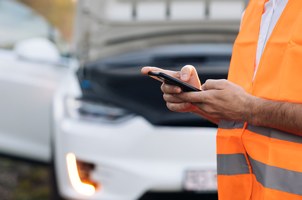 ‘Out of charge’ callouts fall by 80% to hit record low, according to AA ...