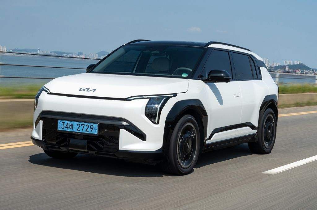 Battery size: 58 - 81 kWh Battery warranty: 7 years/100,000 miles Range ...