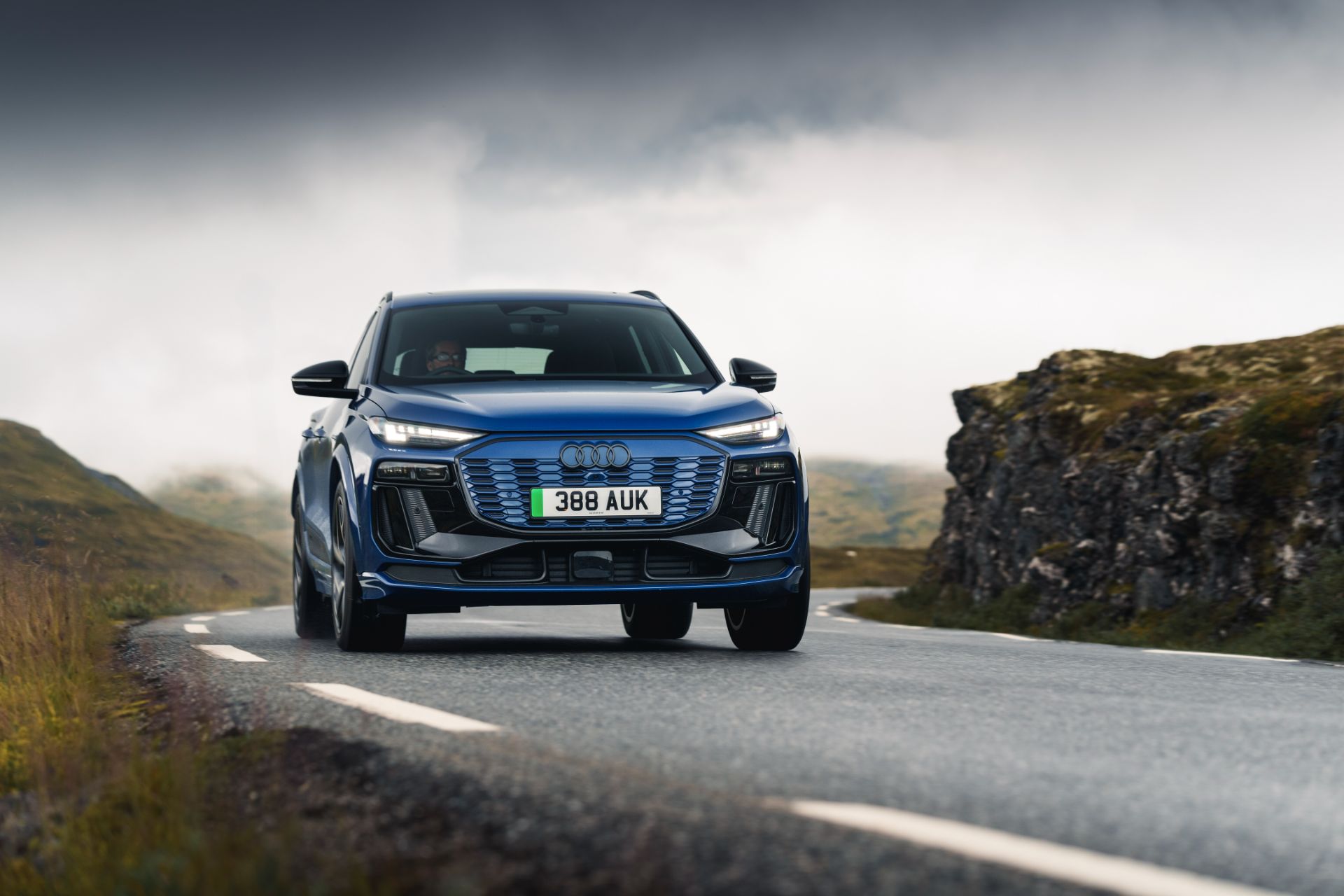 Audi Q6 e tron Review Buying Guide 2024 Electrifying