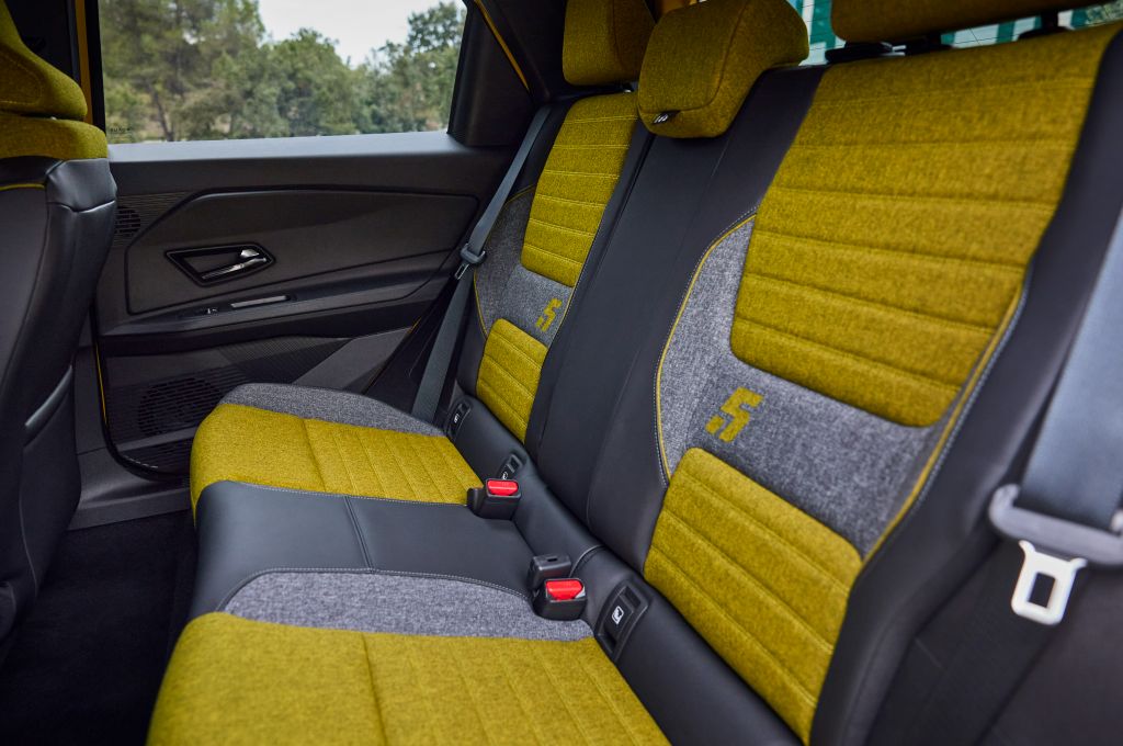 Renault 5 E-Tech Review & Buying Guide 2025 | Electrifying