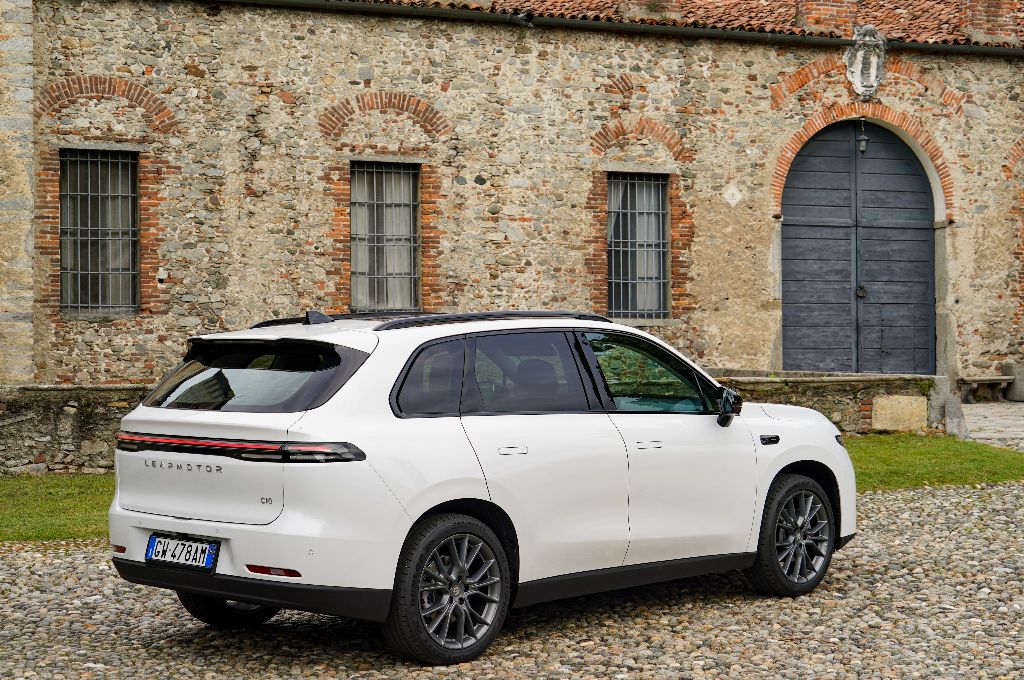 Leapmotor C10 Review & Buying Guide 2024 | Electrifying