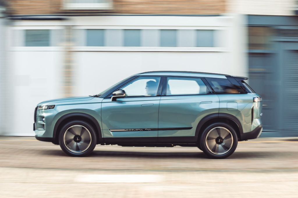 Battery size: 18.3 kWh Company car tax: 8% Emissions: 23 g/km Range: 56 ...