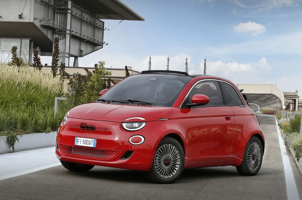 Fiat All-Electric 500 Range | Electrifying