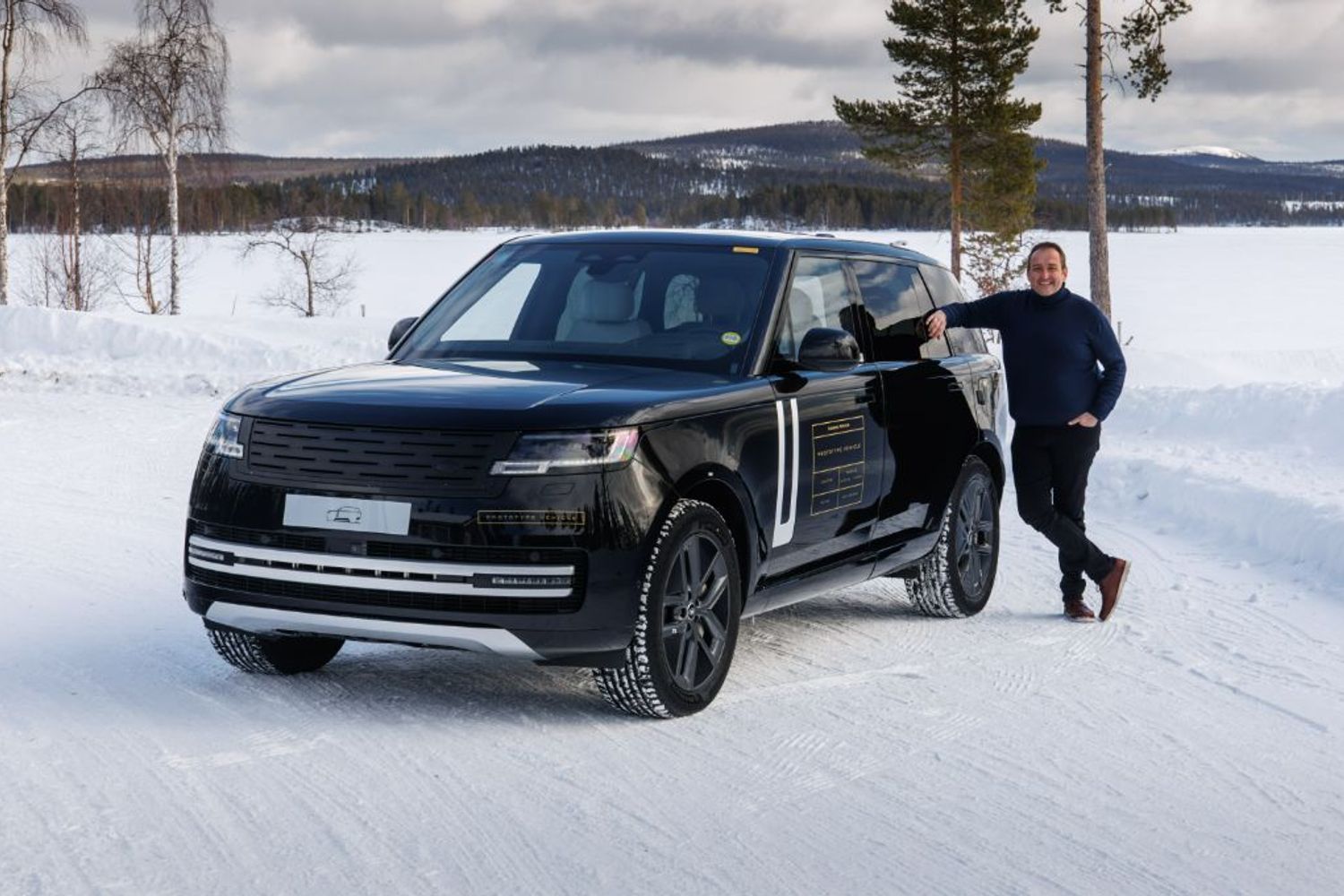Range Rover Electric Review & Buying Guide 2025 | Electrifying