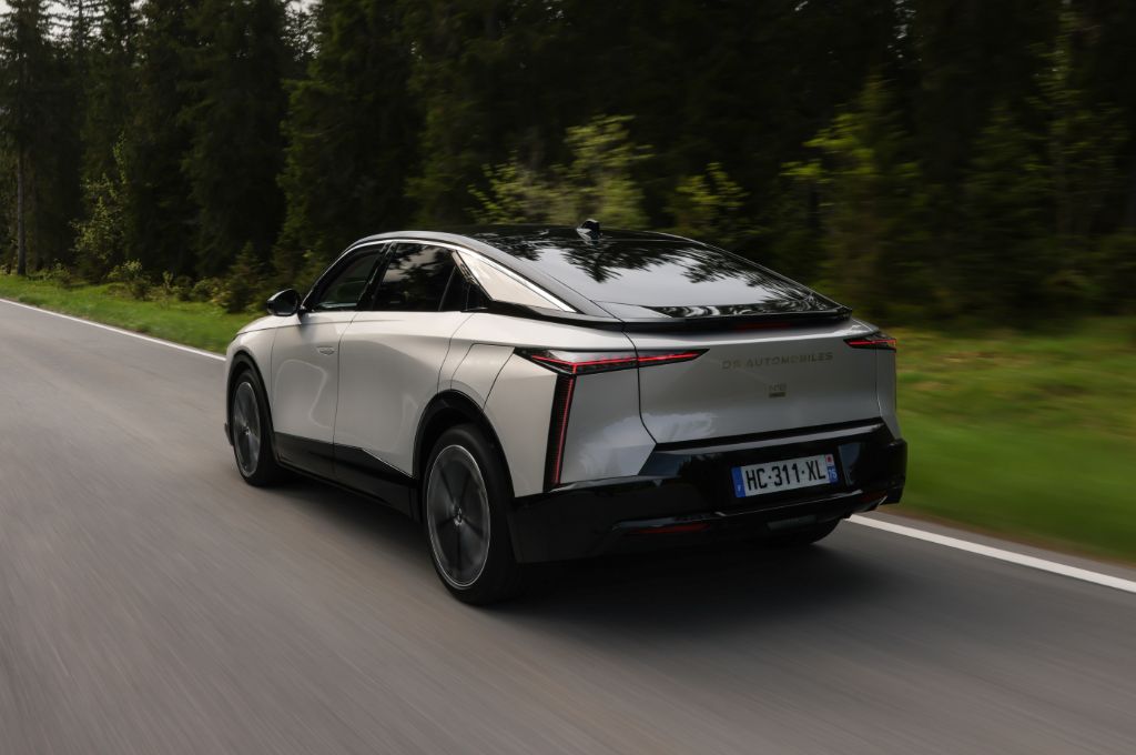 DS No 8 Review & Buying Guide 2025 | Electrifying