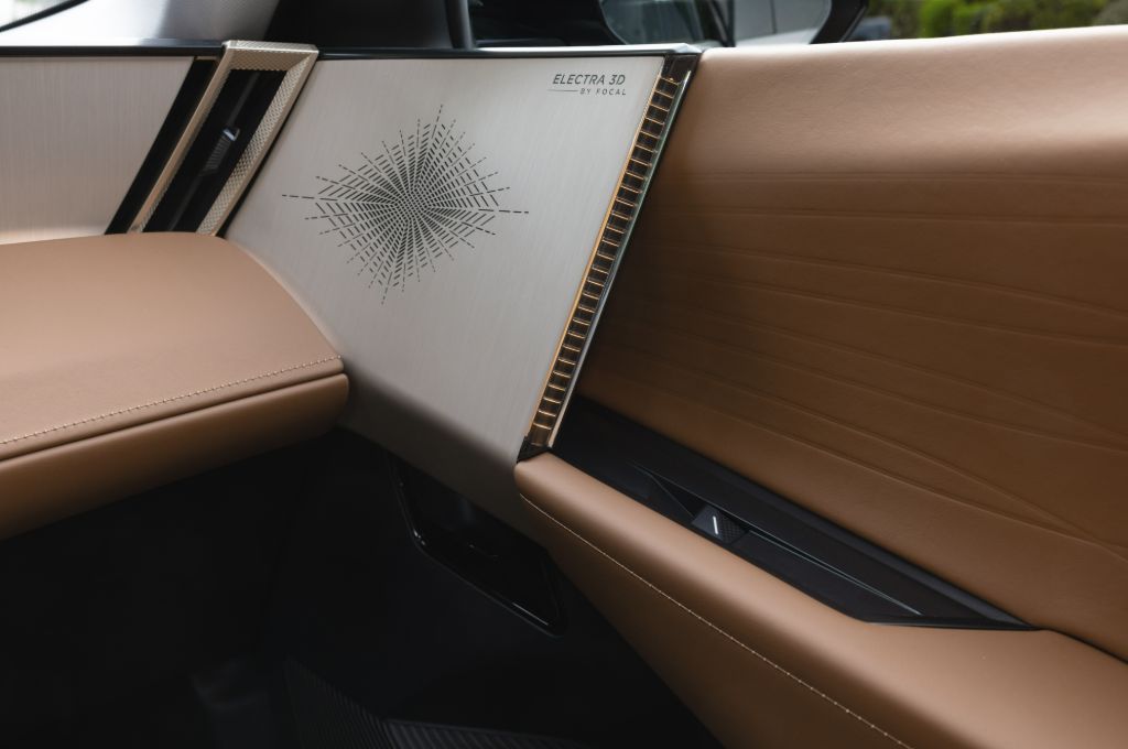 DS No 8 Review & Buying Guide 2026 | Electrifying