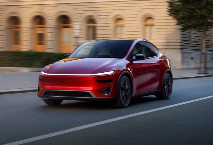 At last! New 460HP Tesla Model Y Performance revealed | Electrifying.com