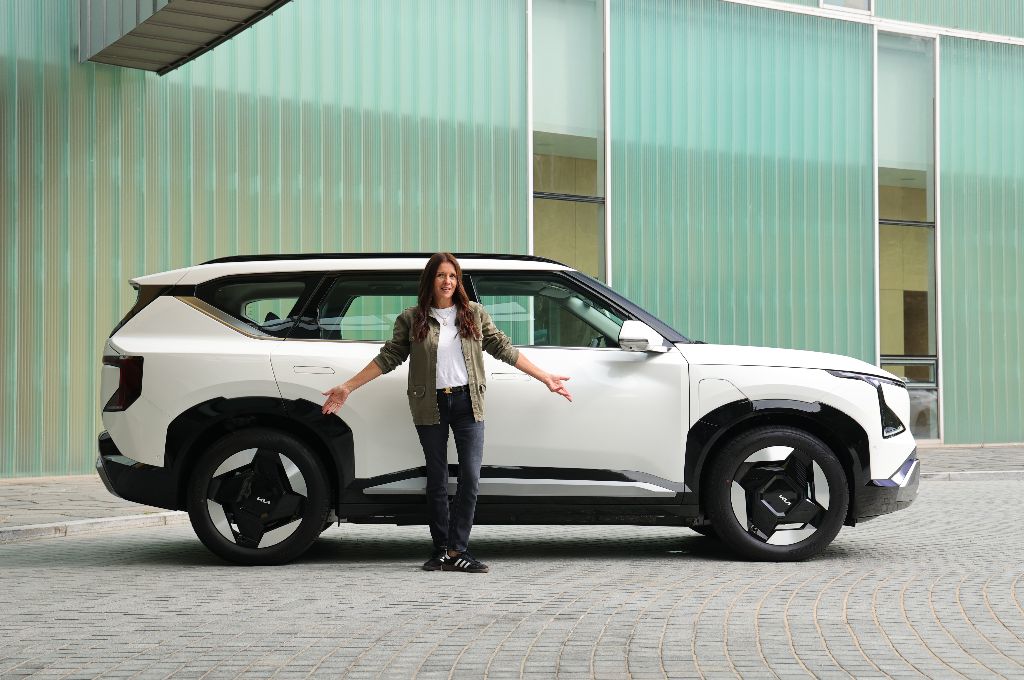 Kia EV5 Review & Buying Guide 2026 | Electrifying